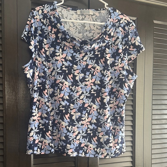 Kasper | Tops | Kasper Floral Blouse In Navy And Light Pink | Poshmark